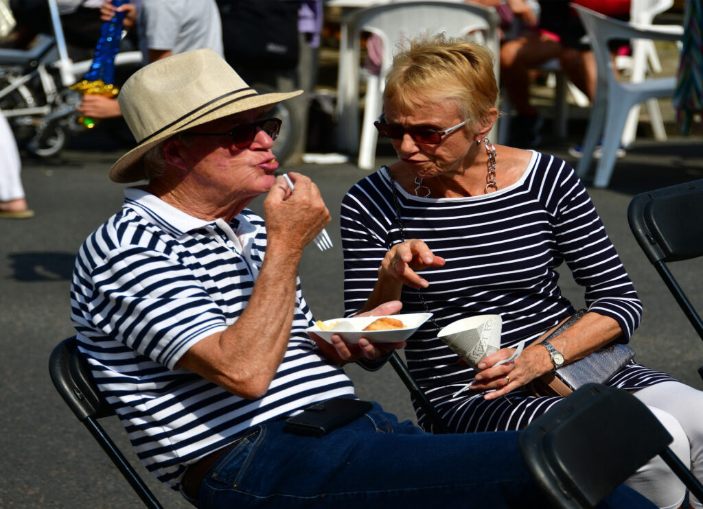 How to Balance Meals for Seniors: More Eating Hazards for Grandparents ...